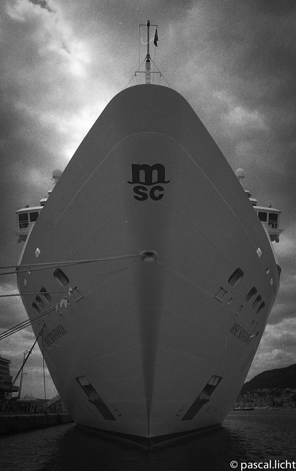 Msc sinfonia cruise nave Licht Pascal msc-sinfonia-cruise-nave-licht-pascal